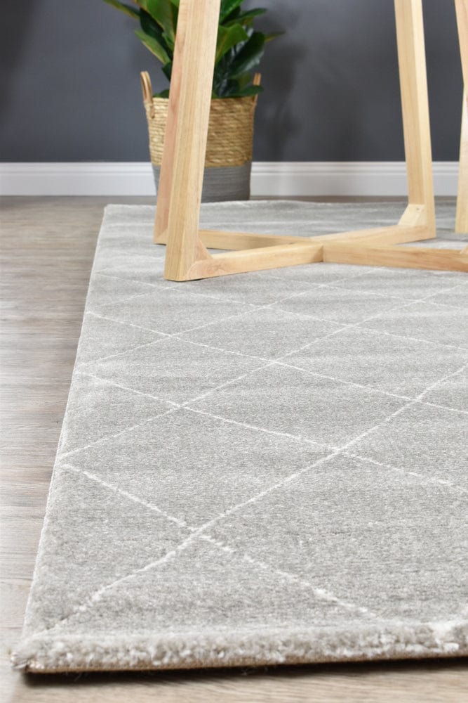 Lilith Silver Grey Diamond Rug | Simple Style Co