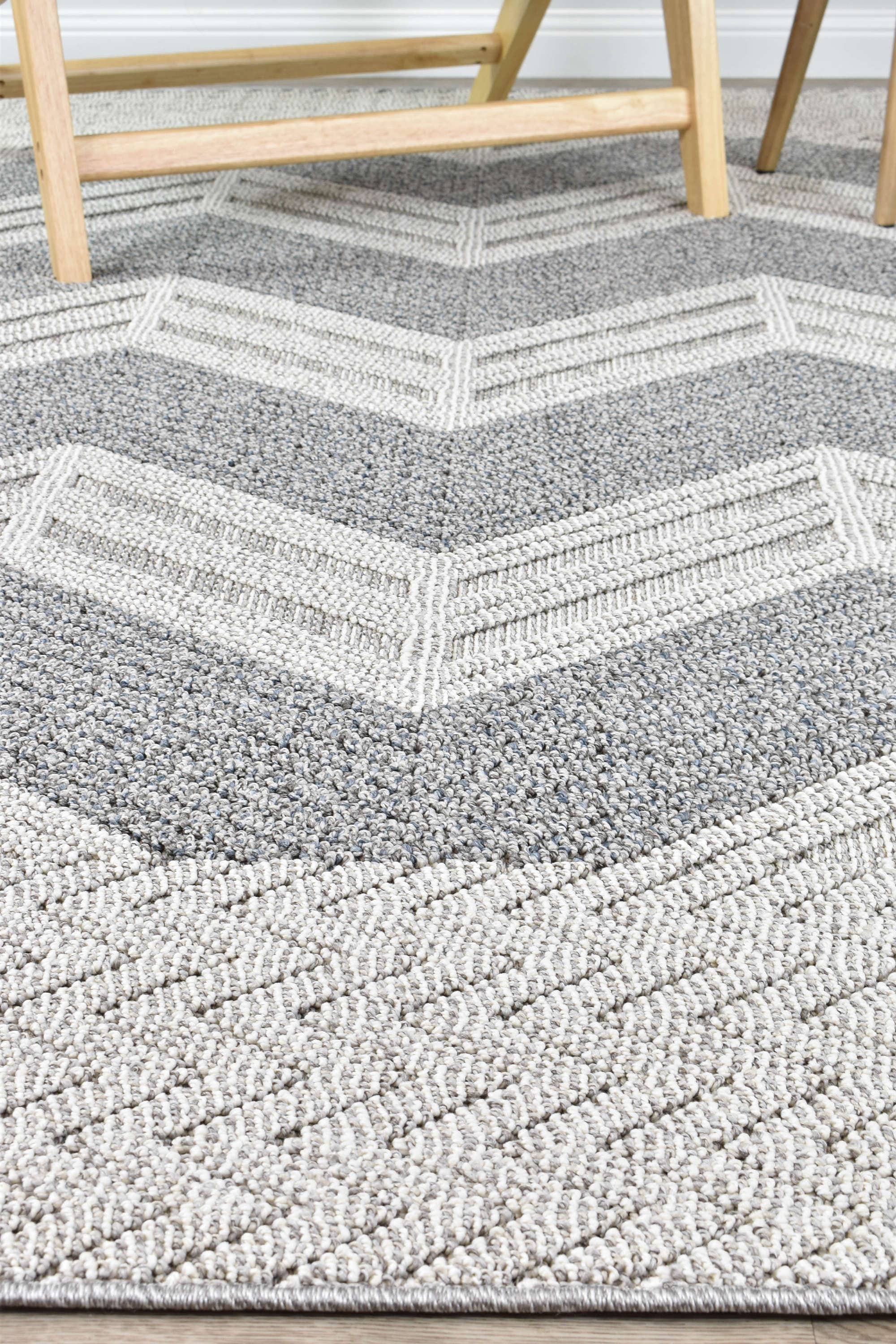 Colorado Chevron Outdoor Rug | Simple Style Co