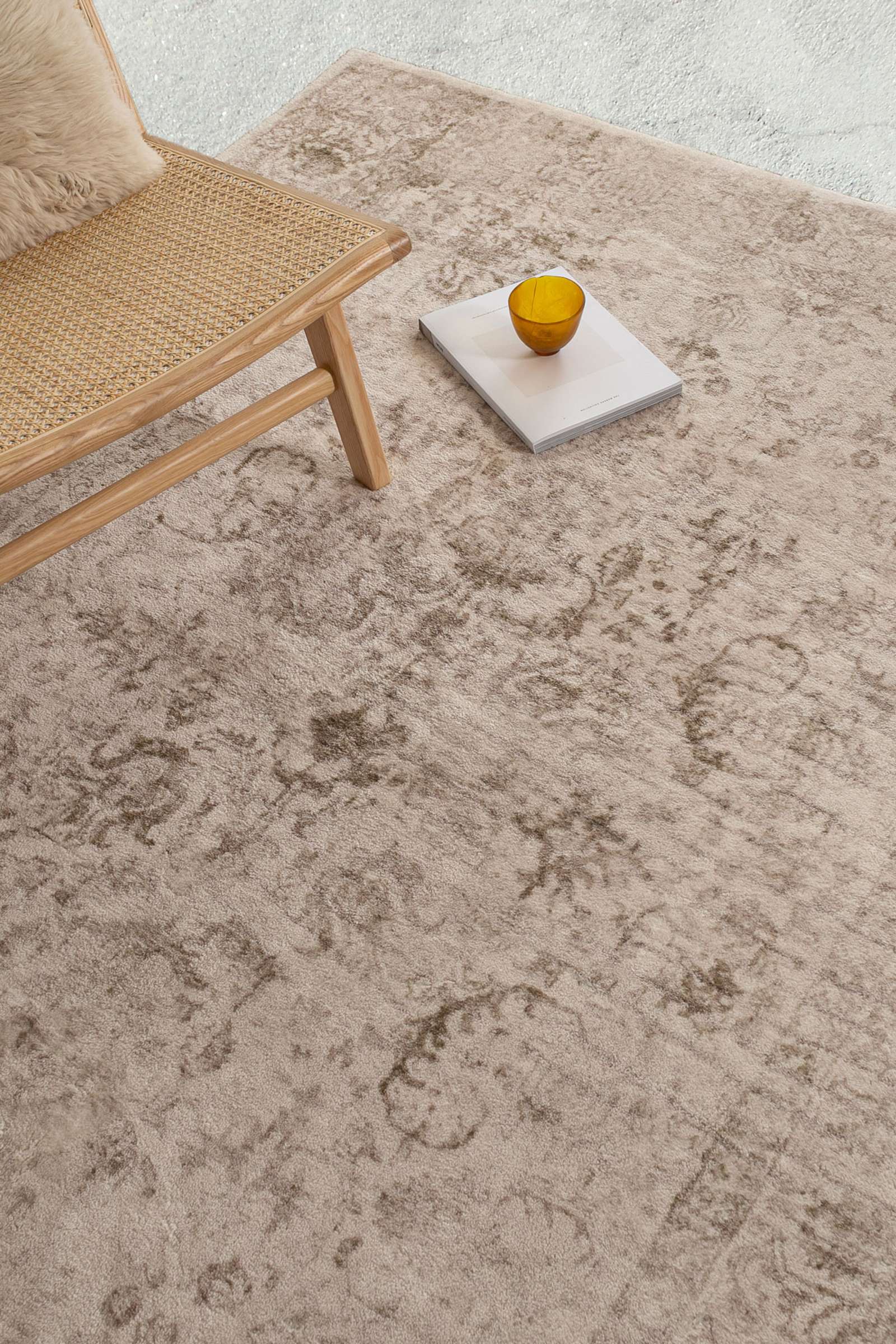 Loopsie Mabay Beige Floral Medallion Washable Rug | Simple Style Co