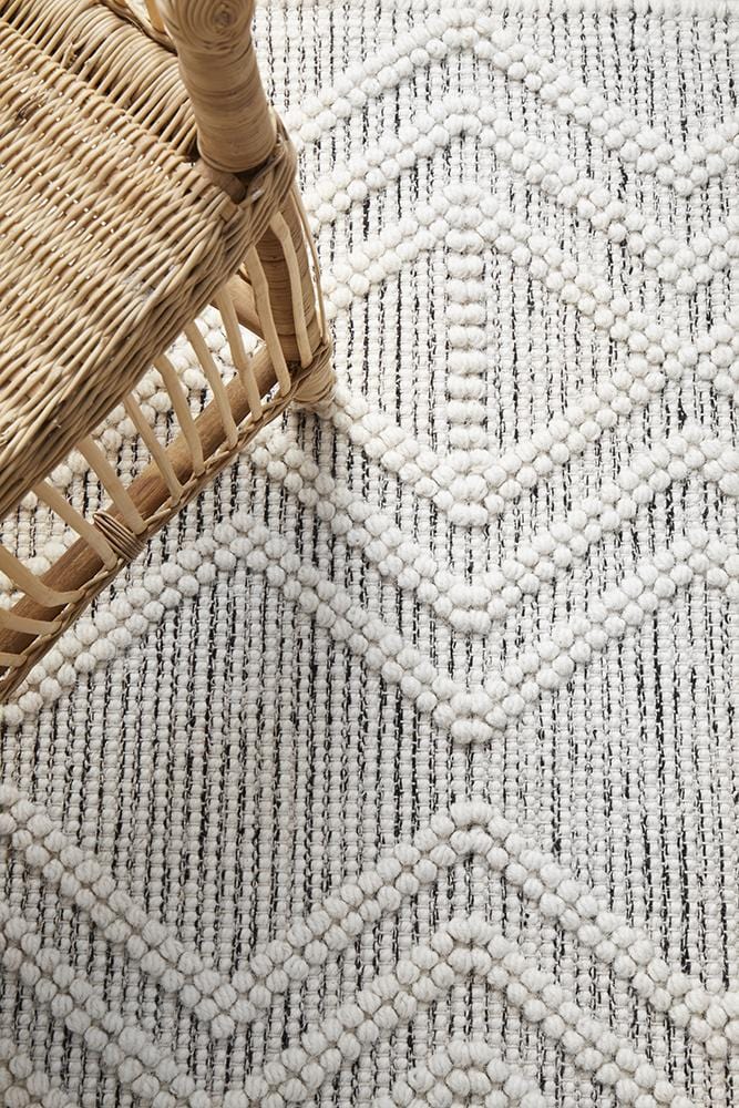 Maison Clara Wool Rug - Simple Style Co