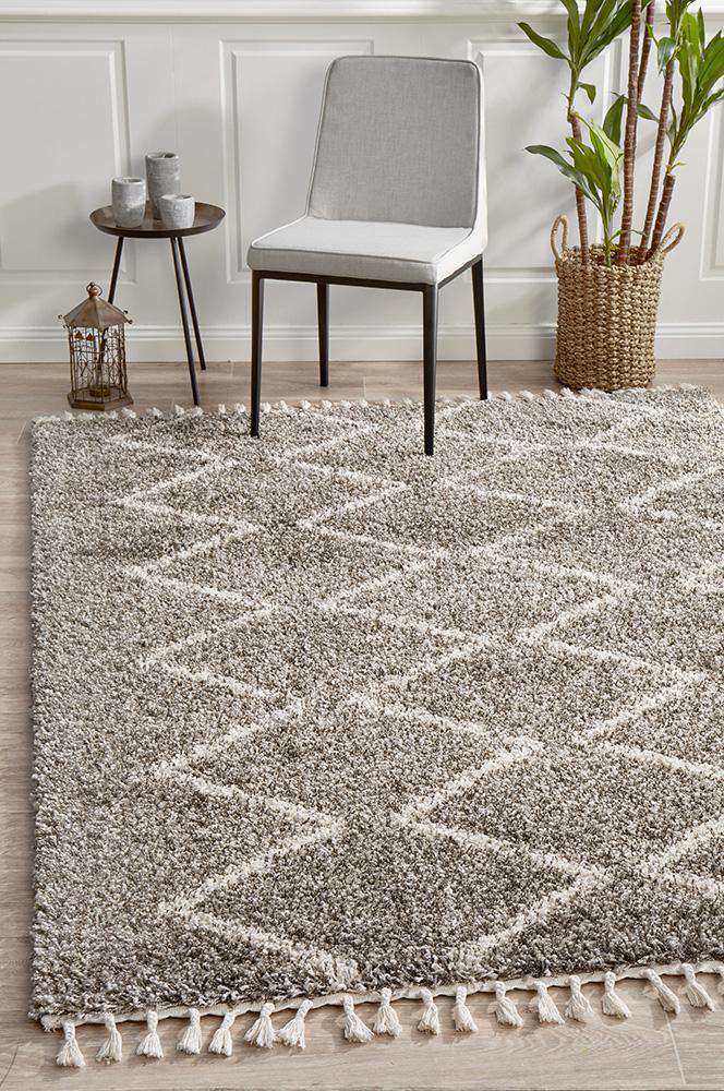 Kenza Grey Tribal Fringed Rug - Simple Style Co