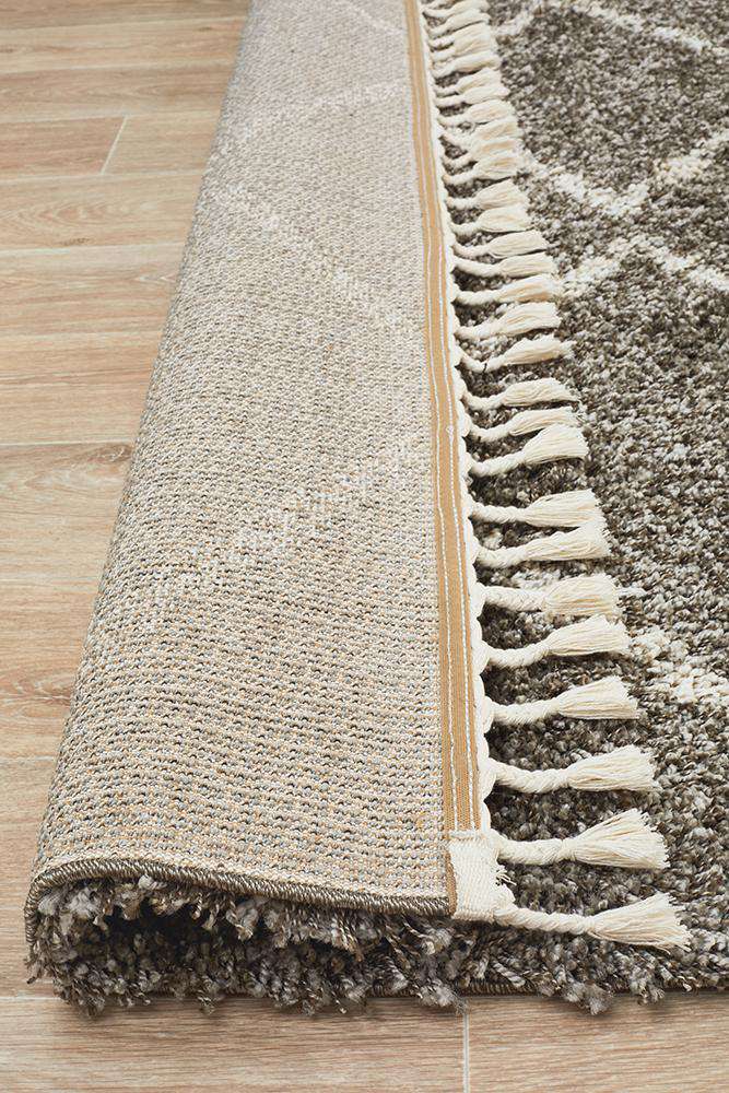 Kenza Grey Tribal Fringed Rug - Simple Style Co