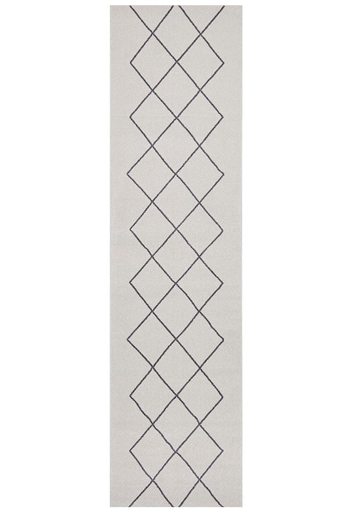 Lola Diamond Runner | Simple Style Co